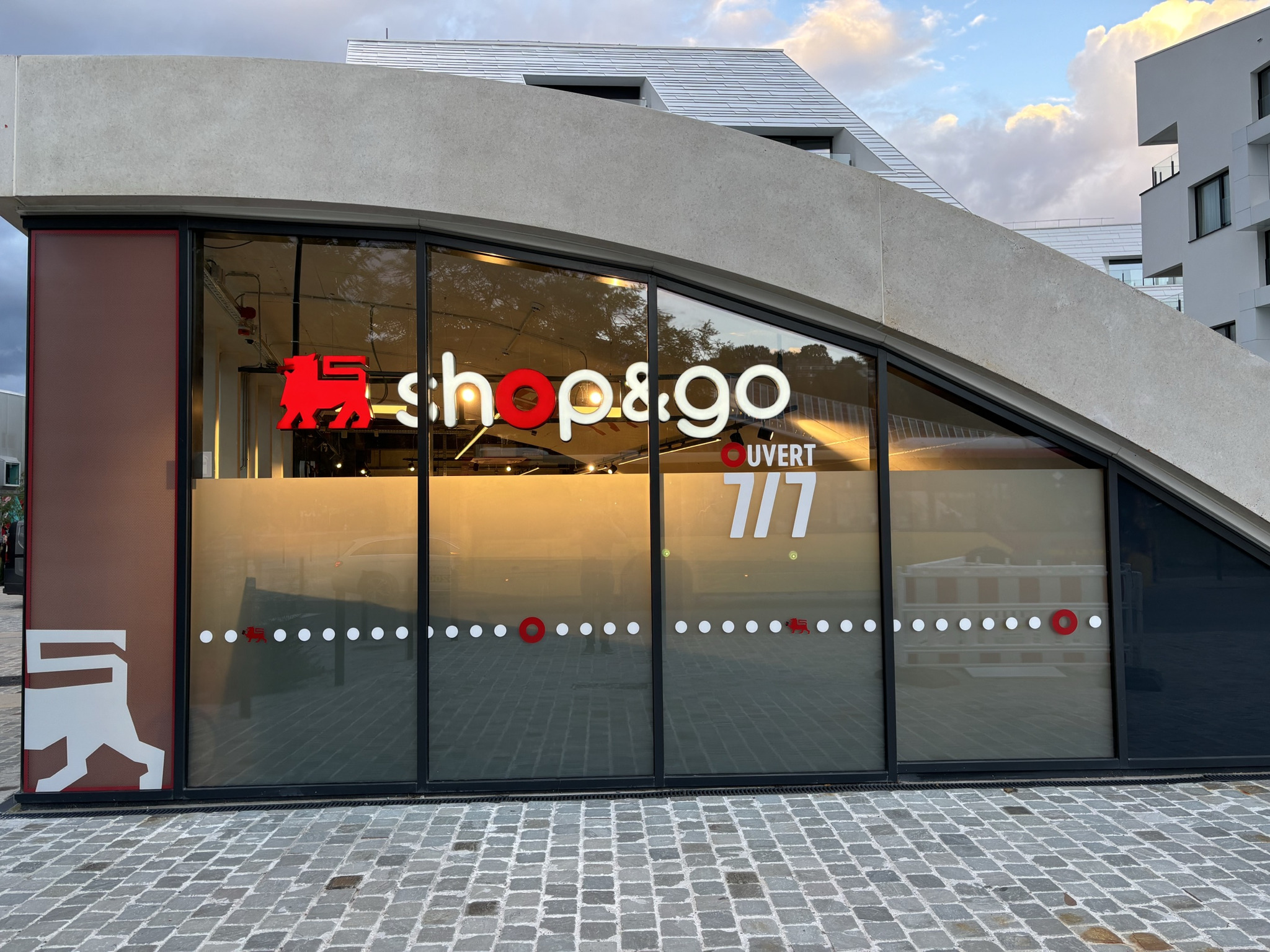 Nouveau Delhaize Shop&Go à Liège Guillemins