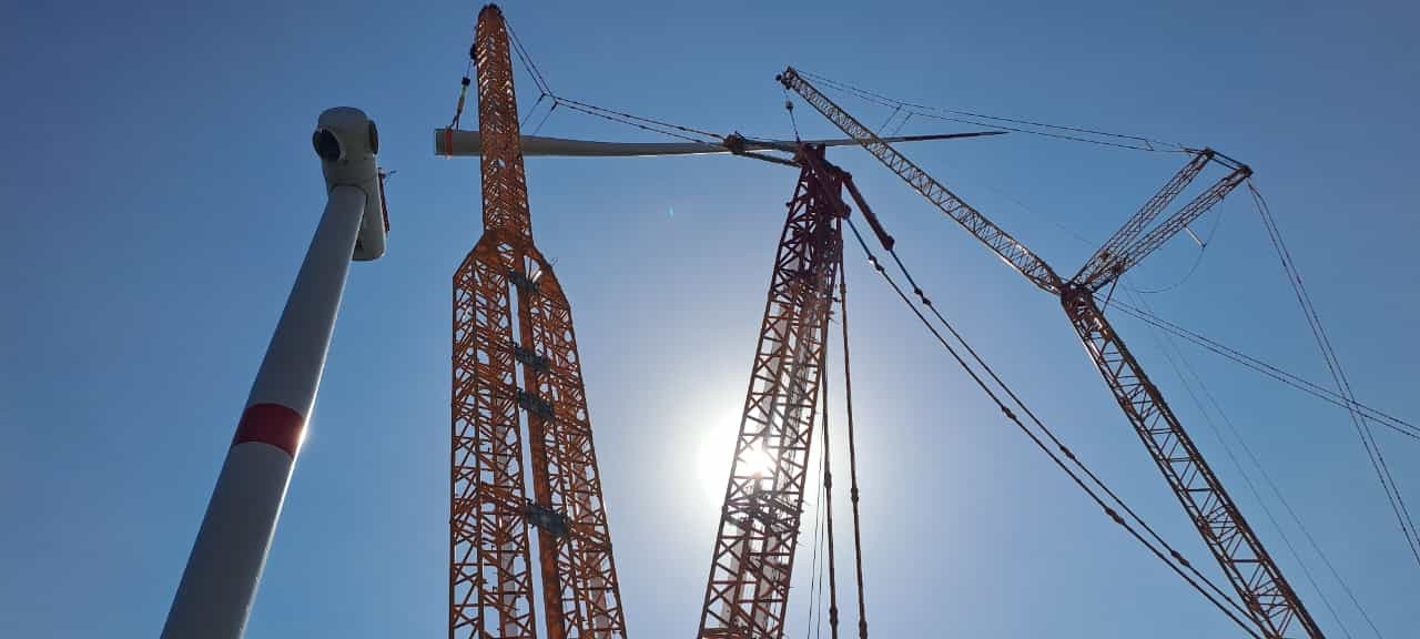 Provence Grand Large: Erste Turbine errichtet