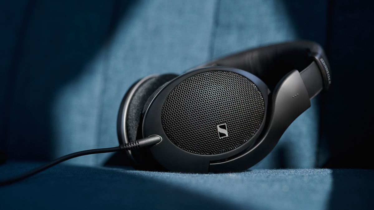 The new Sennheiser HD 550 headphones are here