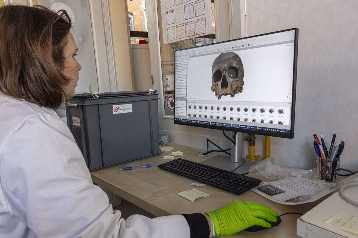 Vernieuwde Erfgoedsite Ename pakt uit met indrukwekkende archeologische ...