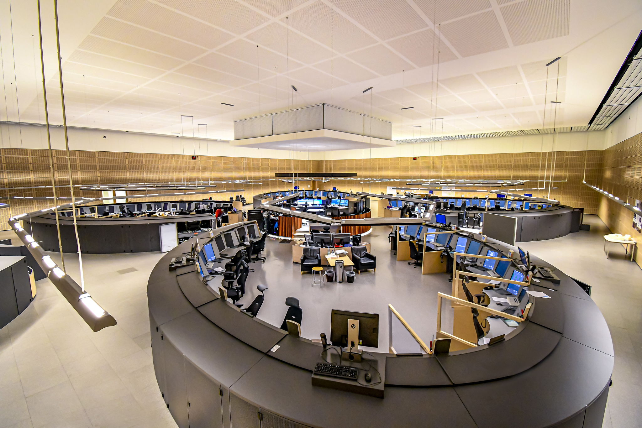 All civil and military air traffic controllers to use the same system ...