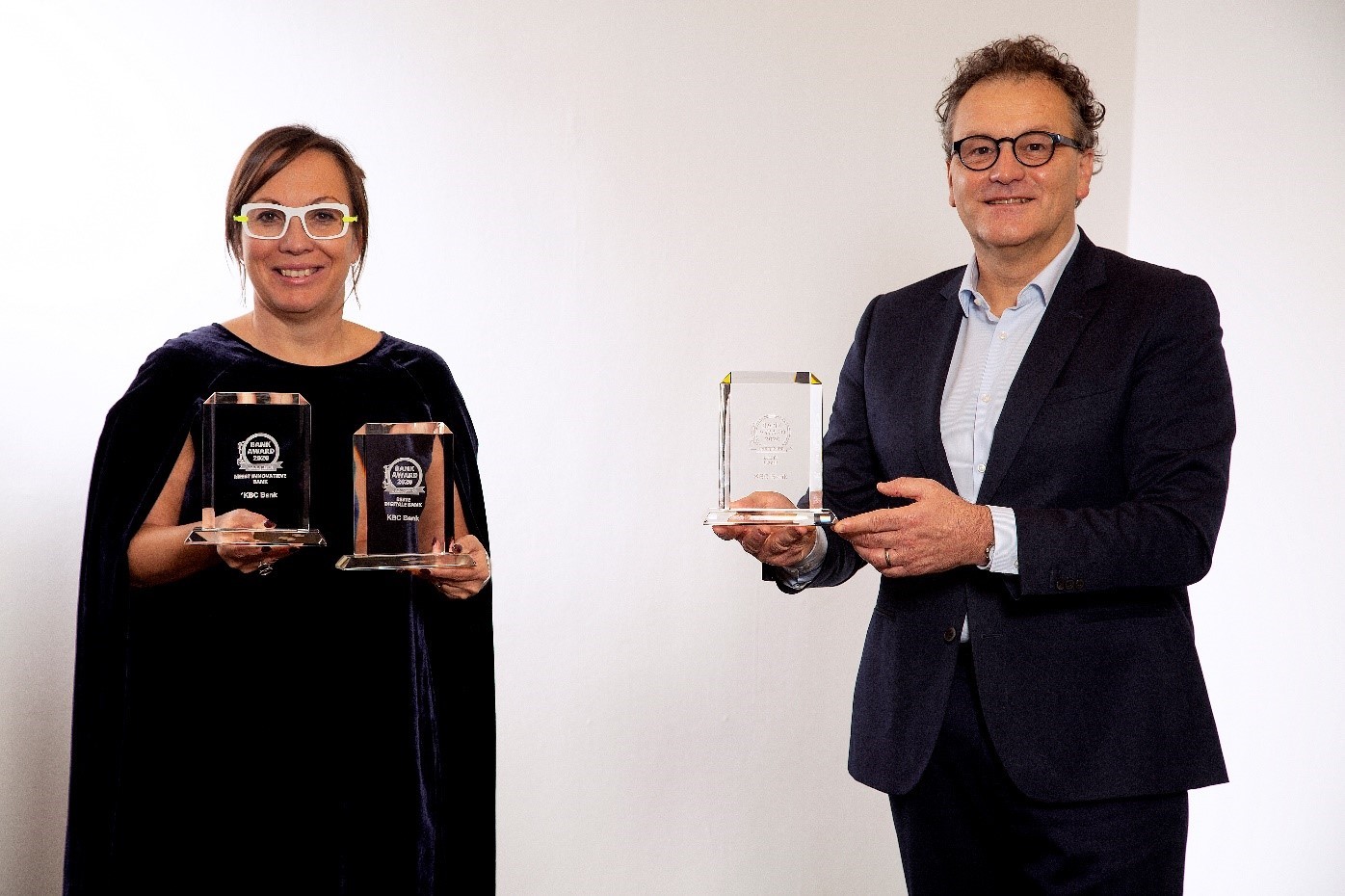KBC customers and Spaargids.be reward KBC Bank with three awards: