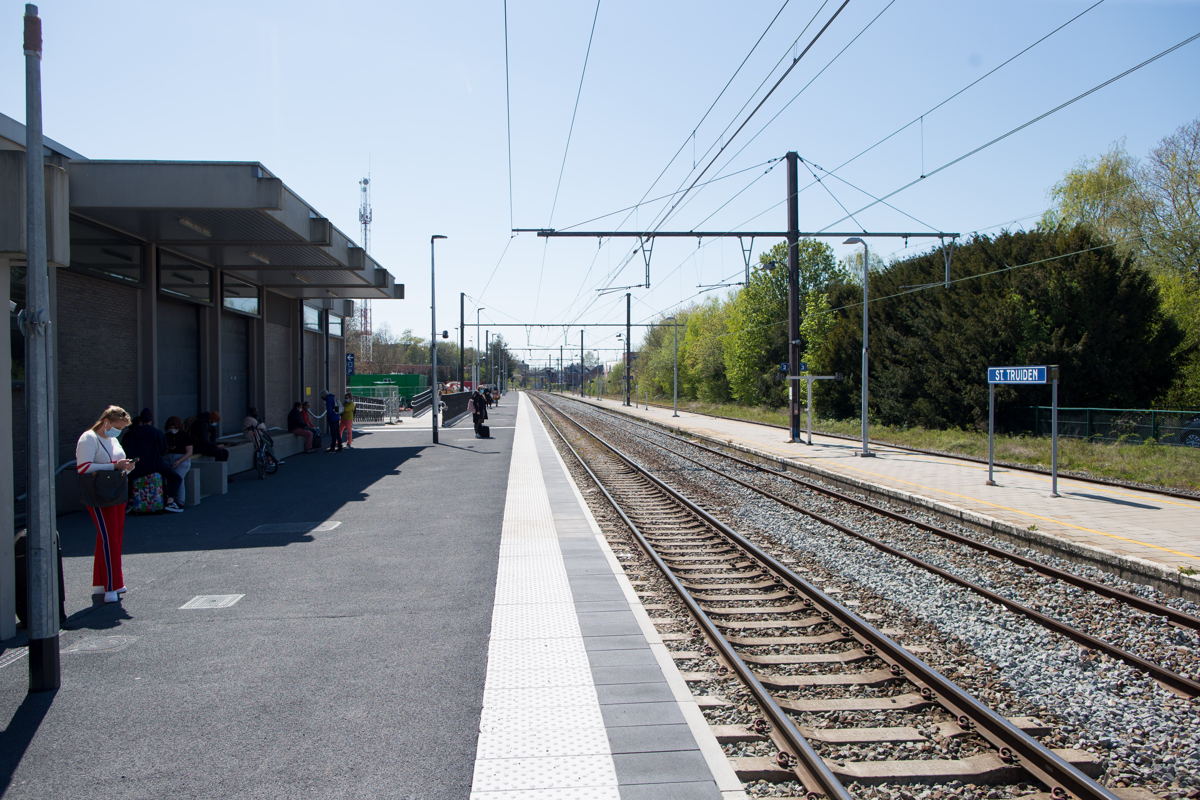 Eerste vernieuwde perron in station Hasselt is klaar