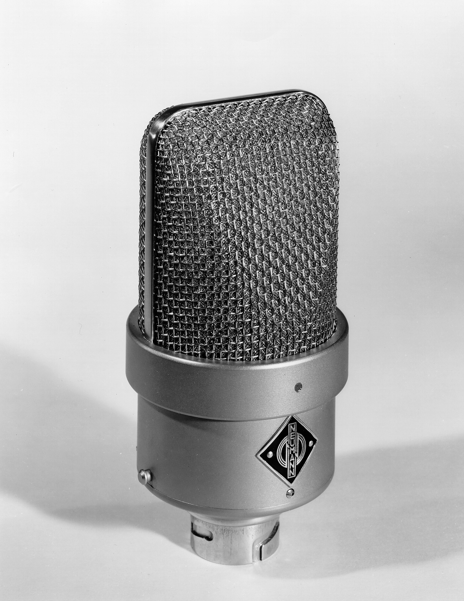 Neumann M 49 Inducted into NAMM's TECnology Hall of Fame, While ...