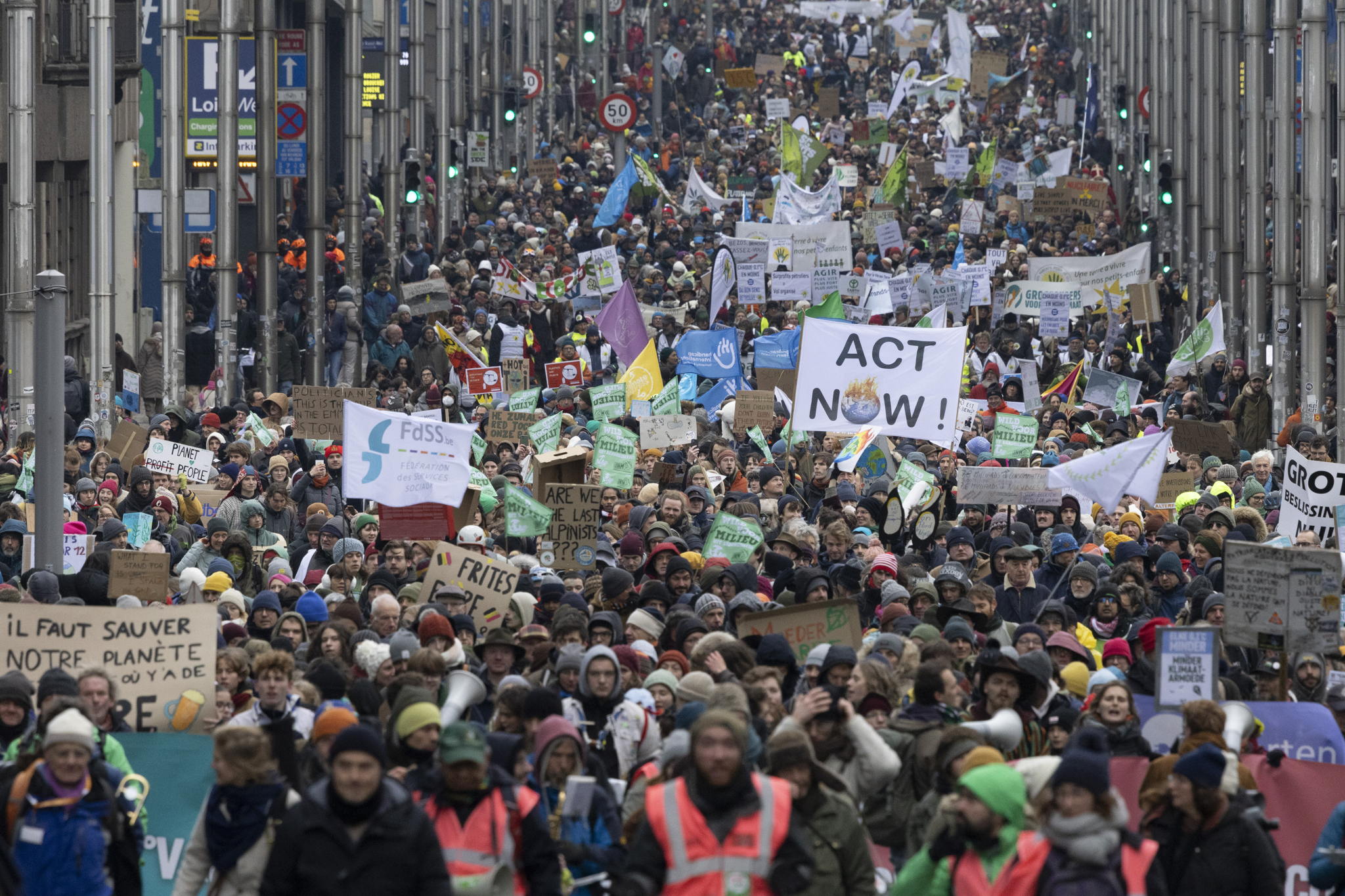 European march for climate and democracy to take place in Brussels