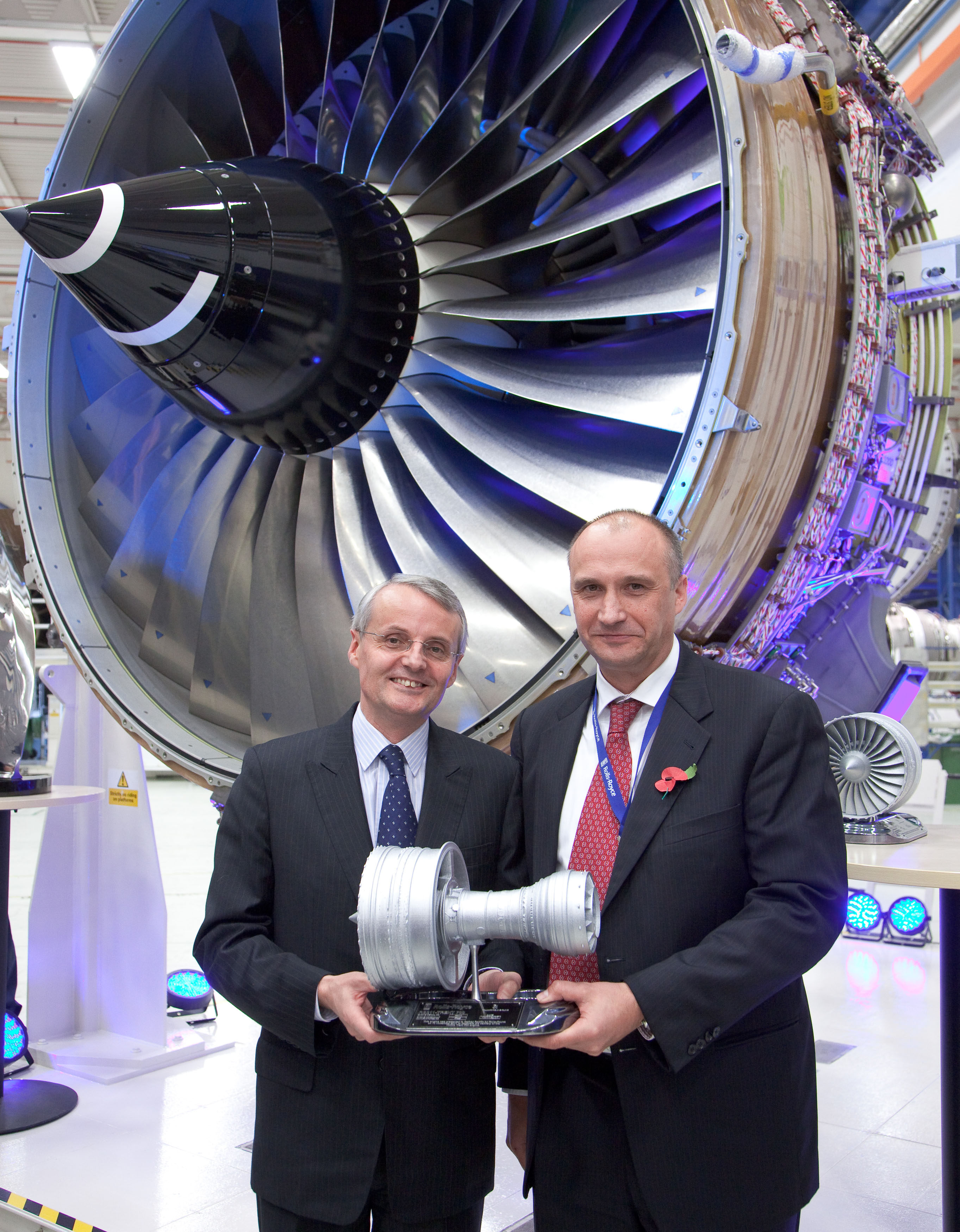 Cathay Pacific takes delivery of Rolls-Royce’s 1,000th Trent 700 engine ...