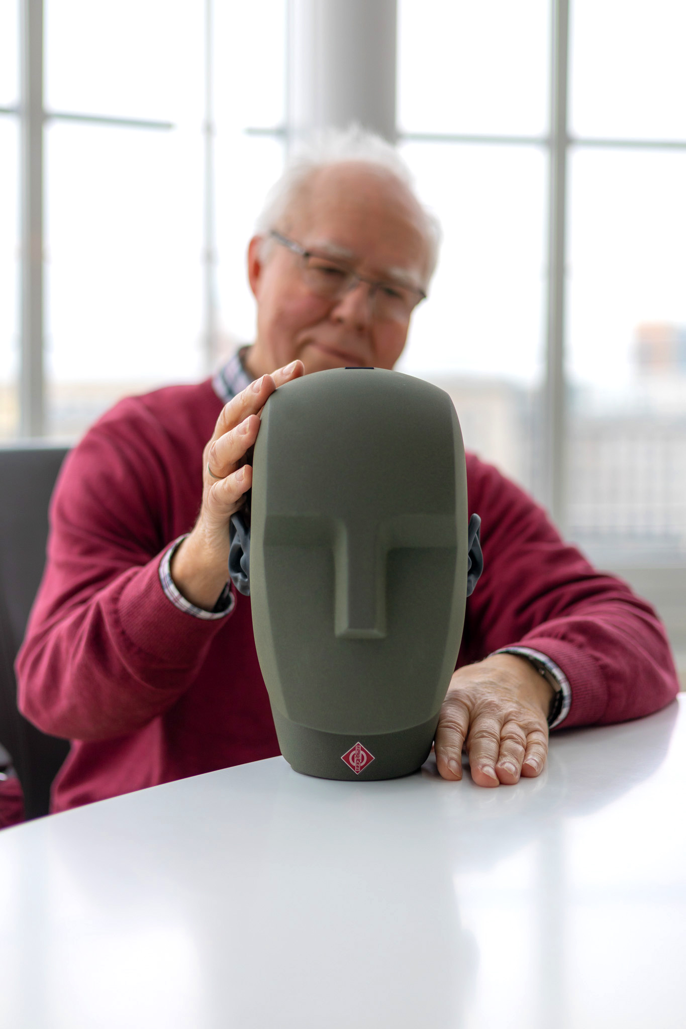 El hombre detrás del Neumann KU 100