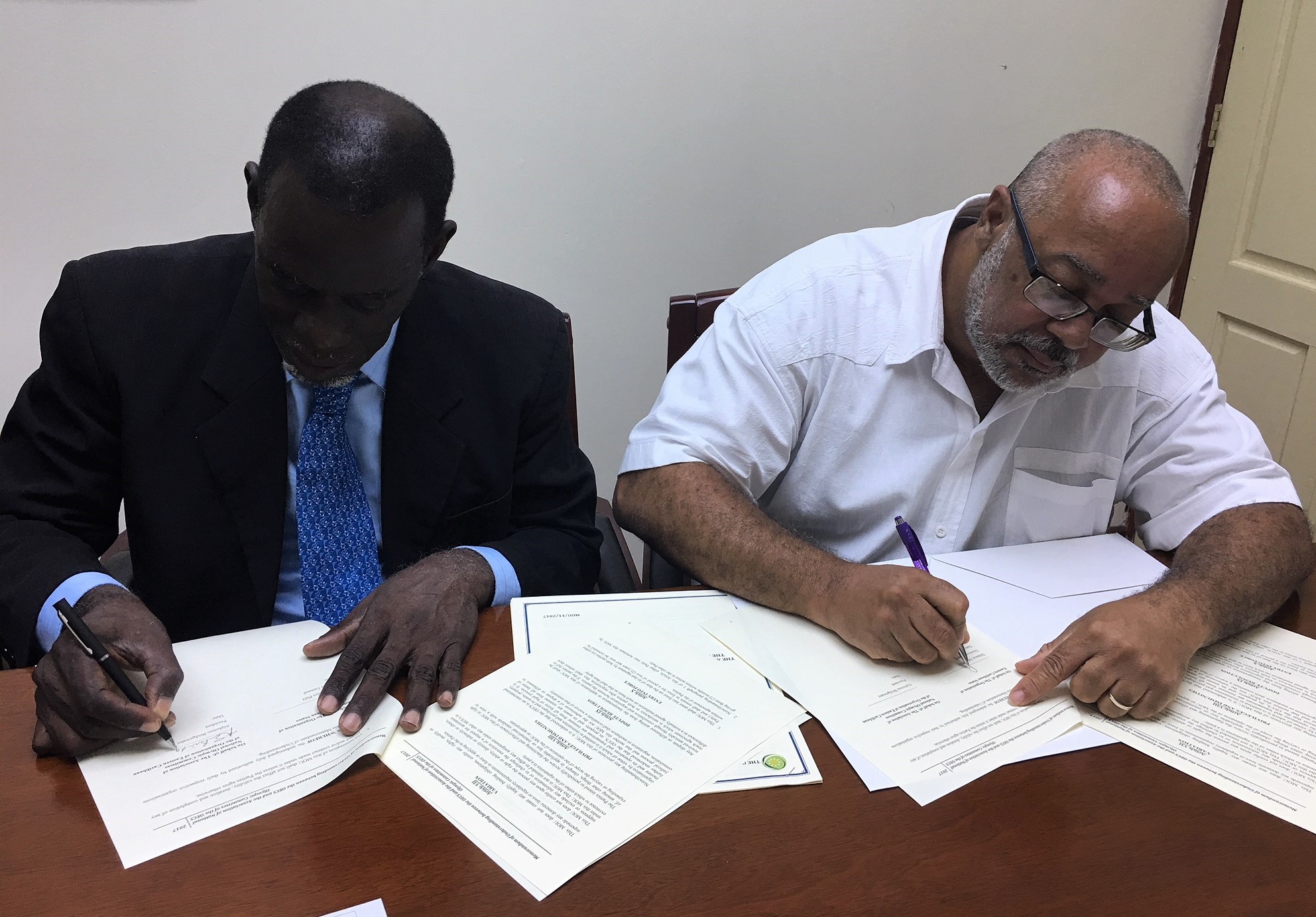 OECS Commission and ANOCES ink MOU on Cooperation