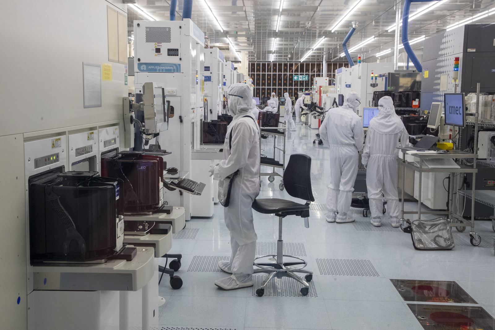 Imec and ASML work together on pilot line for state-of-the-art chip technology