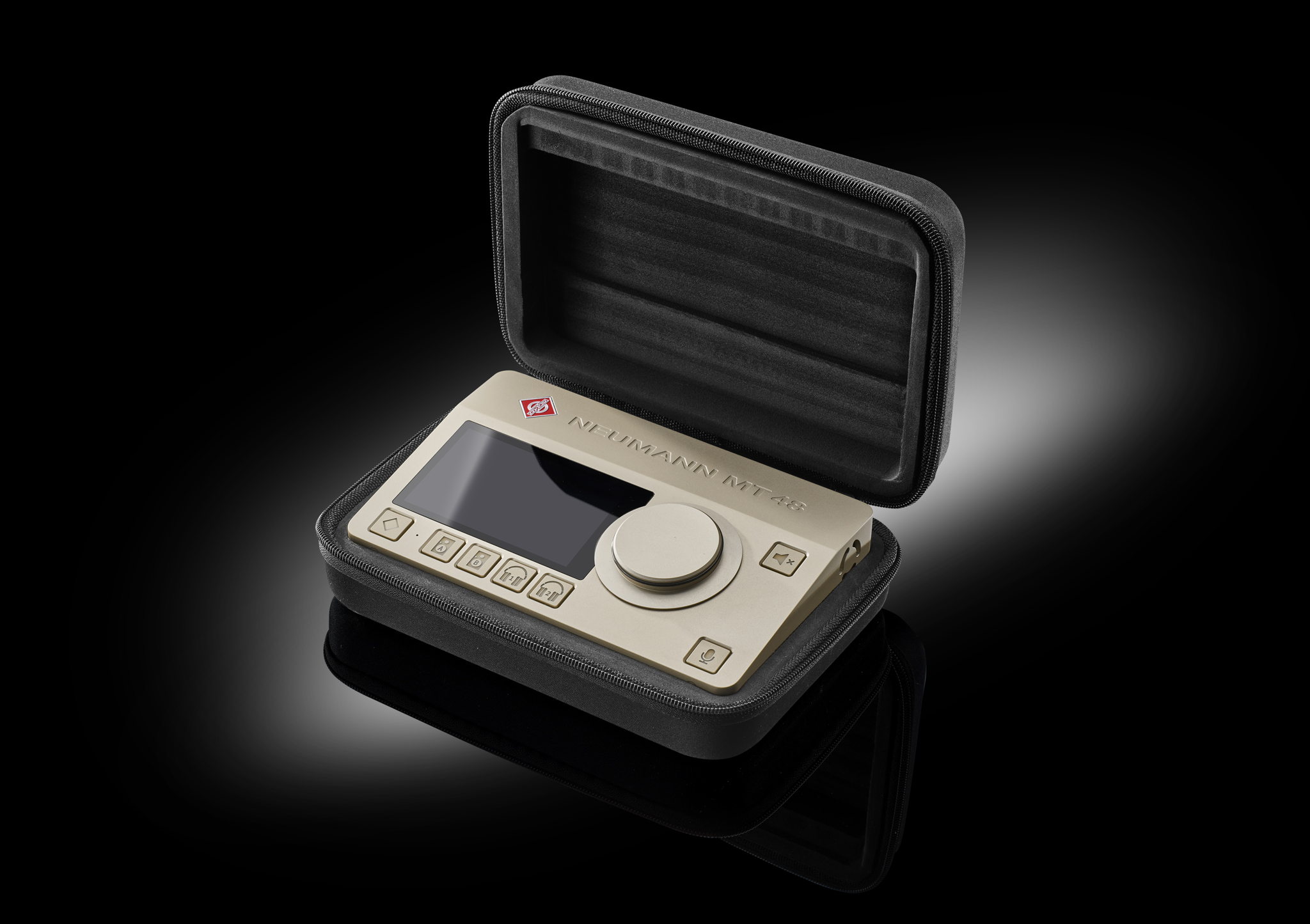 Neumann dévoile sa première interface audio, MT 48