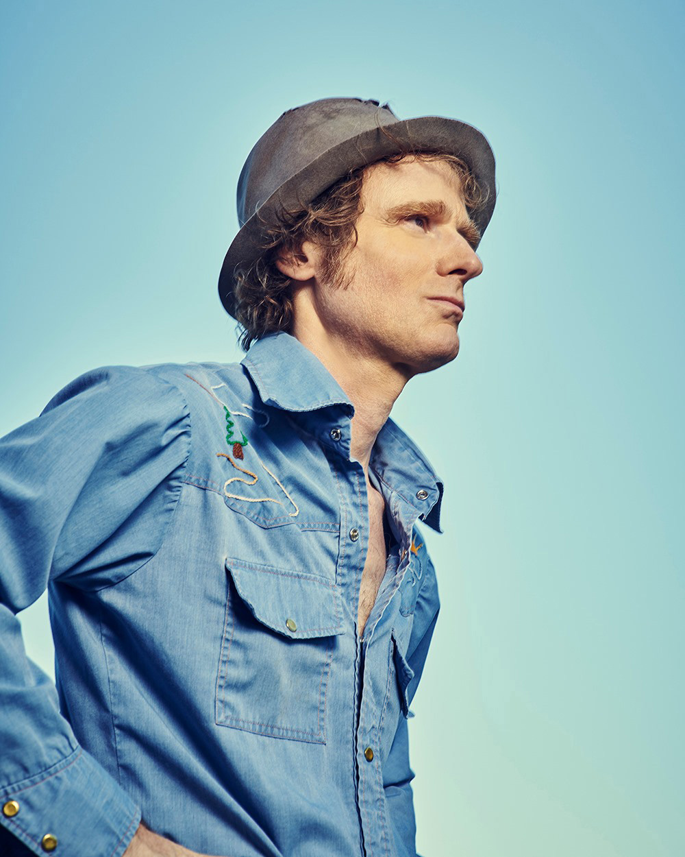 ETHAN GOLD — is set to release 'Earth City 1: The Longing'