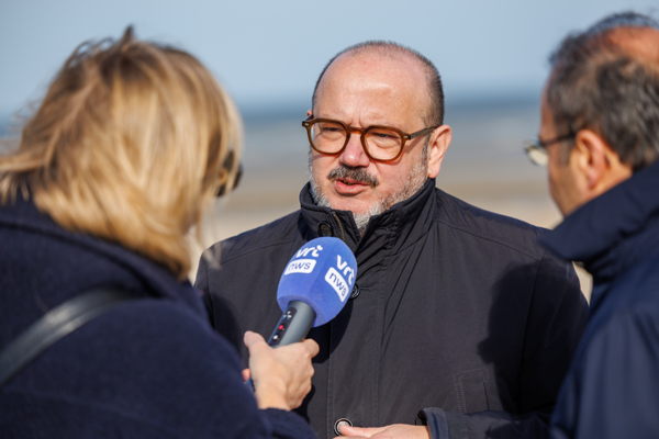 Interior minister rejects seeking British funding to tackle transmigration