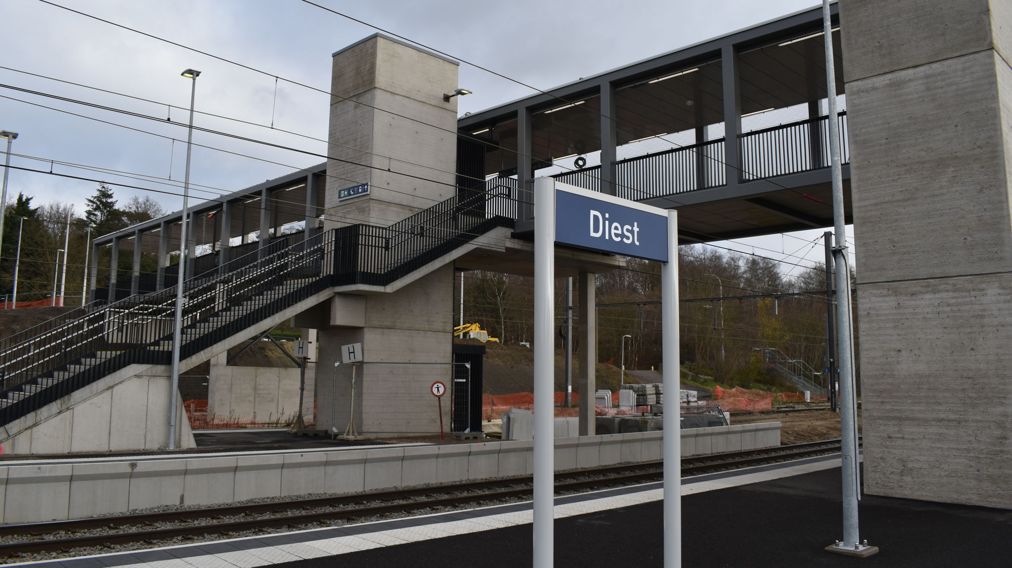 Nieuwe passerelle aan station Diest vanaf vandaag in gebruik