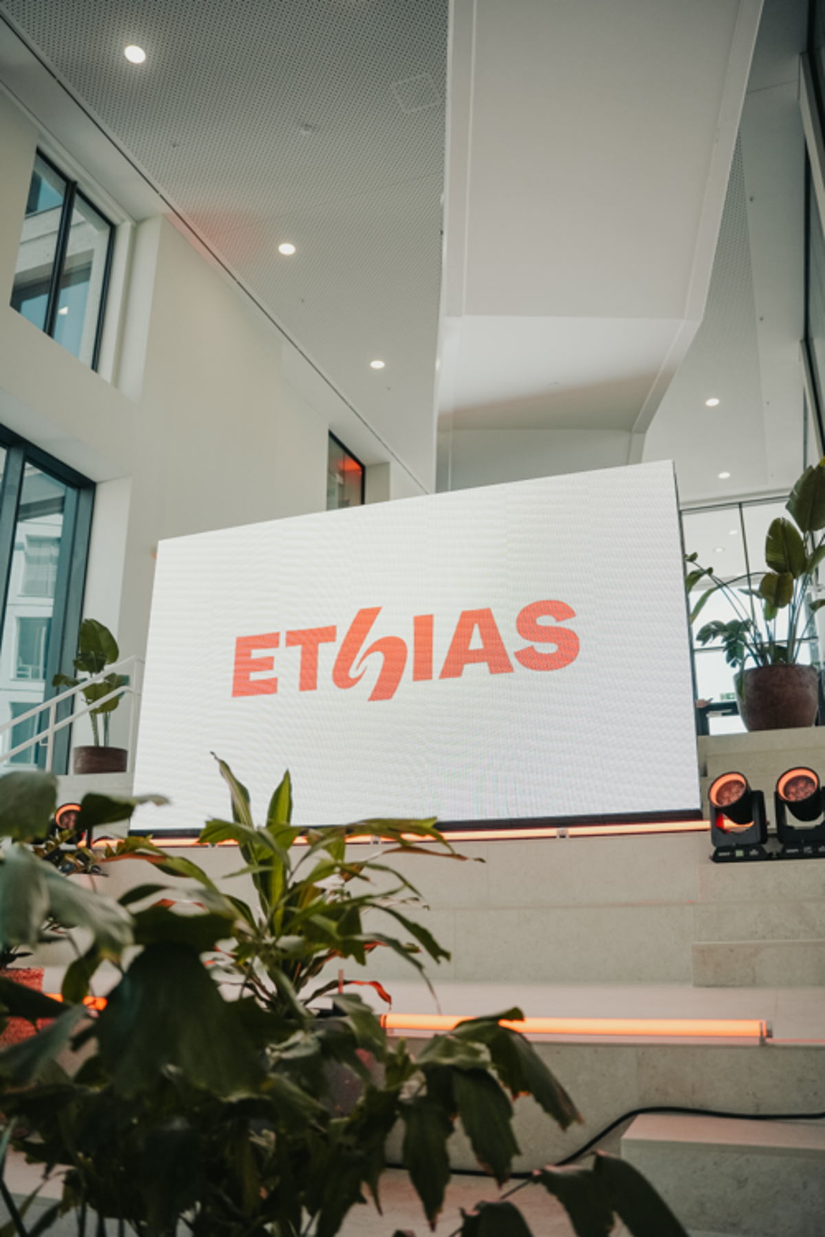 Ethias, nouveau siège, nouvelle dynamique, nouvelle identité… mais ...