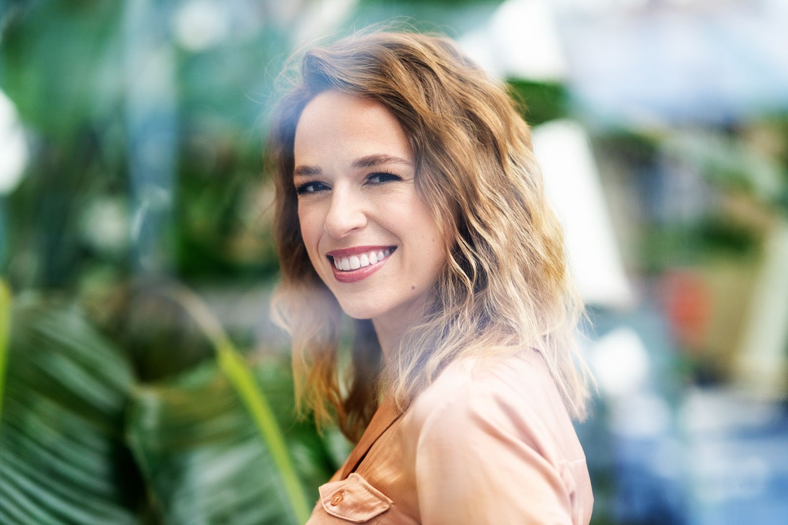 Stephanie Planckaert kijkt binnen in het bijzondere leven van grote gezinnen met 6, 8 of zelfs ...