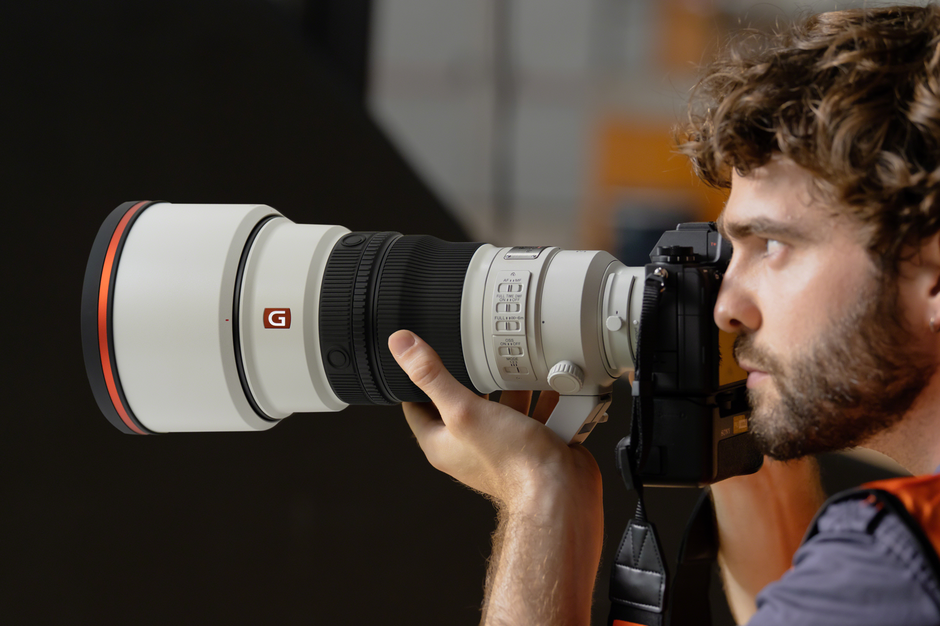 Sony releases the world’s lightest large-aperture telephoto prime lens ...