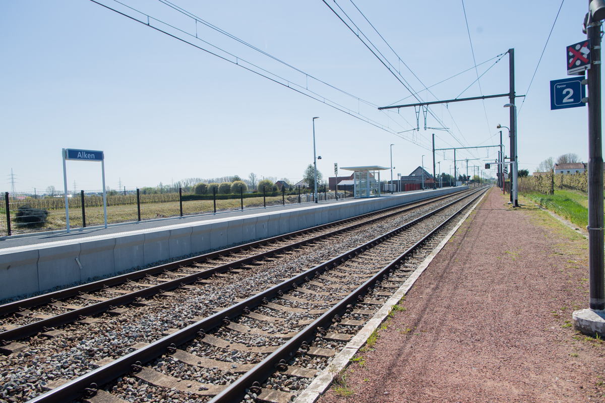 Eerste vernieuwde perron in station Hasselt is klaar