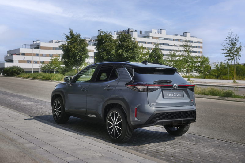 Yaris Cross-gamma versterkt met verbeterde GR SPORT-uitvoering voor 2025