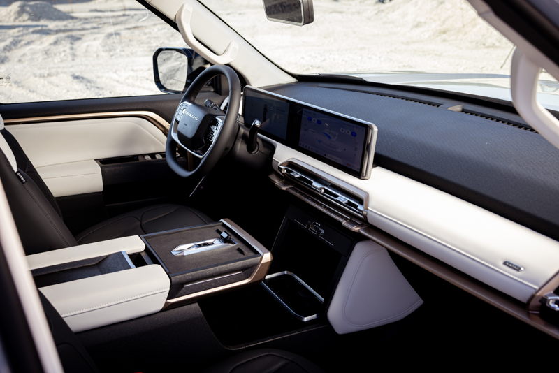 MAXUS presents eTERRON9, an all-electric pick-up with all-wheel drive