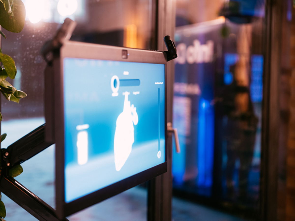 A New Era of Touch-Free 3D Signage: Sony and Ameria Unveil an End-to ...