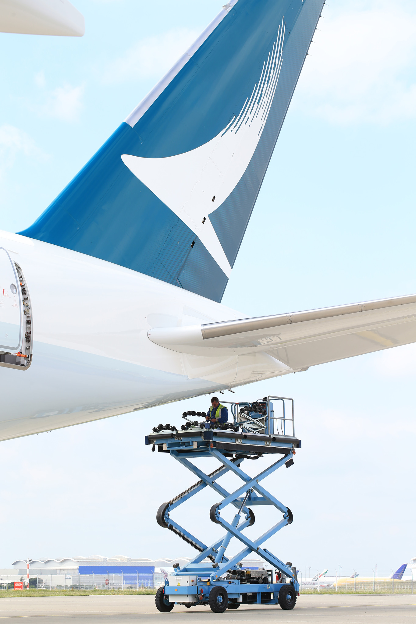 Cathay Pacific adds Phnom Penh to growing freighter network - Cathay ...