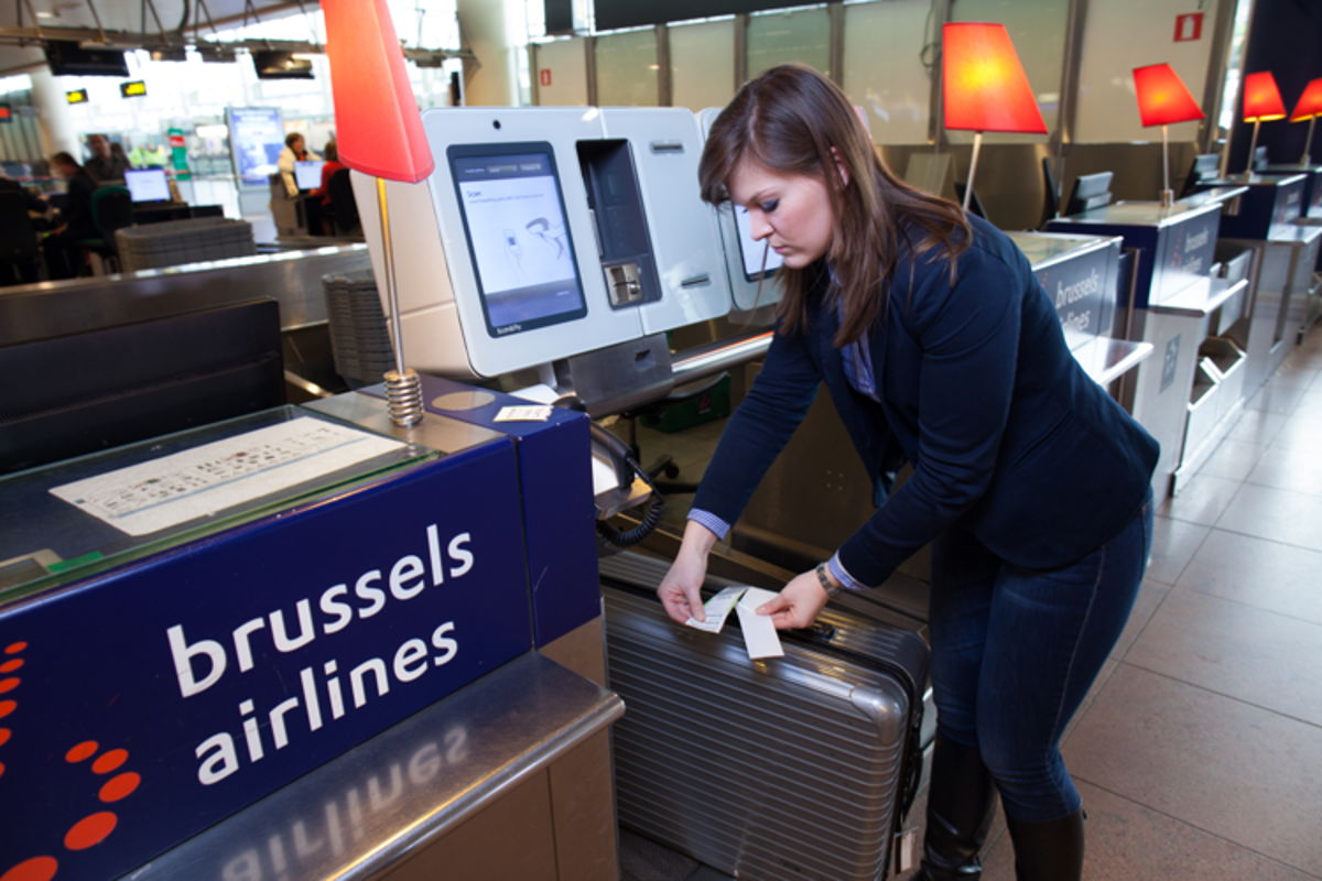 Brussels Airport and Brussels Airlines test self-service baggage drop-off