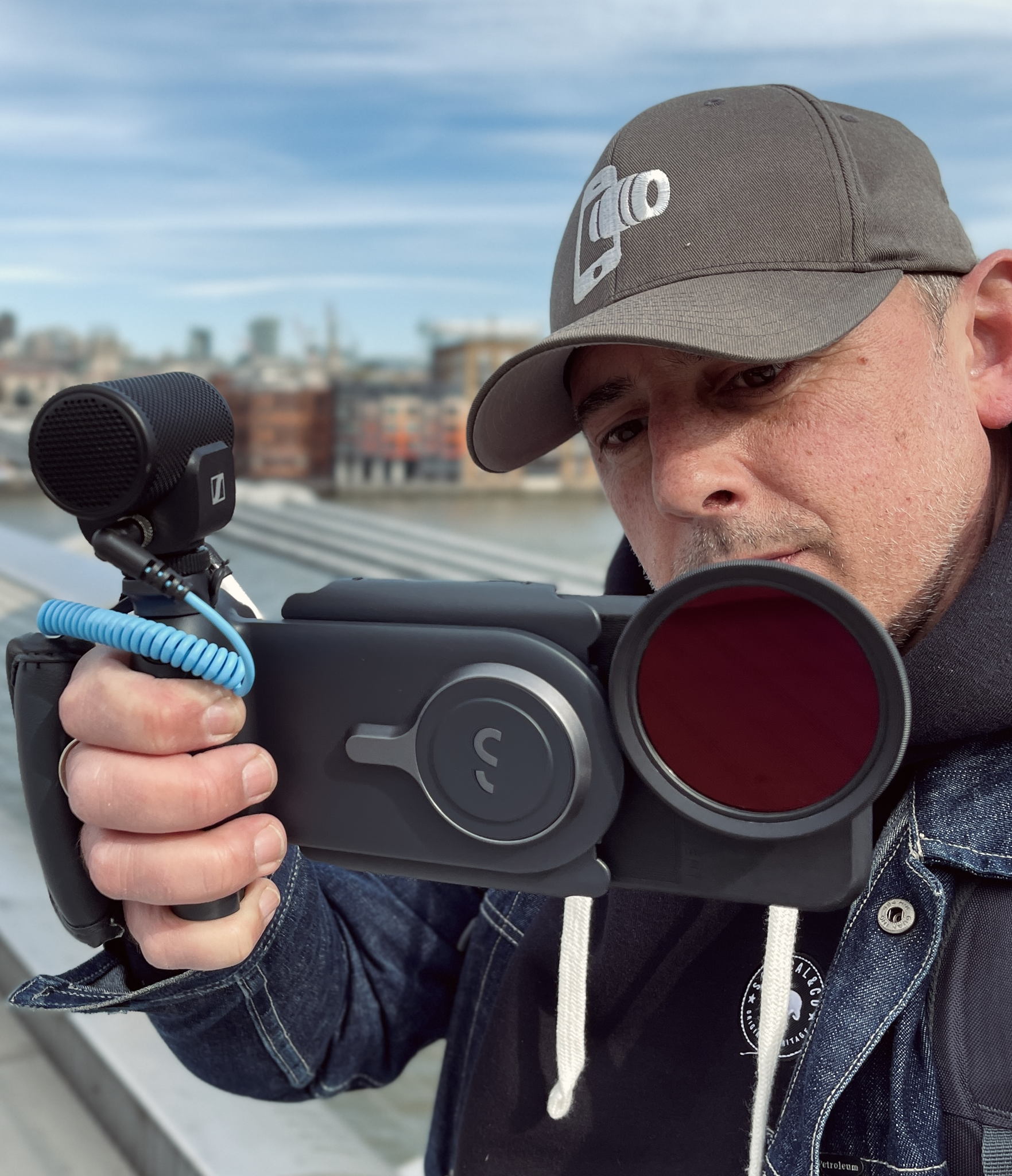 Sennheiser MKE 400 microphone makes smartphone audio cinematic for ...