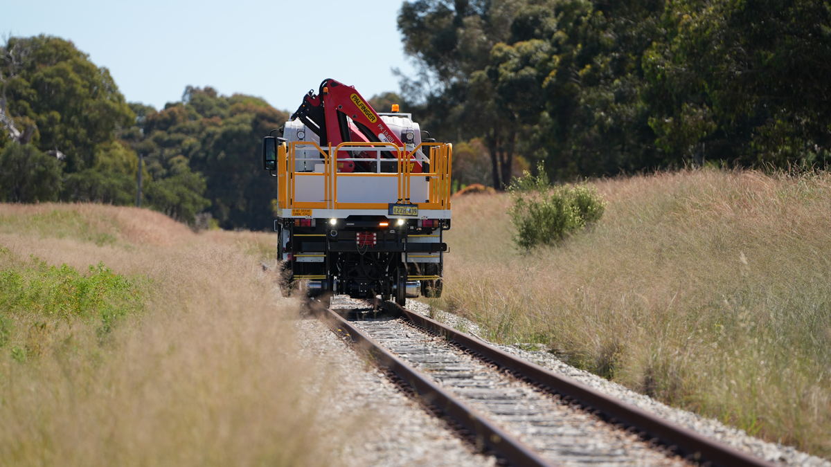 Road-to-Rail Experts Aries Rail on Fast Track With All-Isuzu Hire Fleet