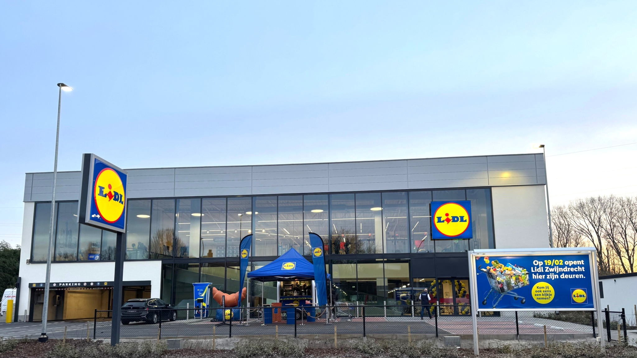 Opening vernieuwde Lidl-winkel in Zwijndrecht