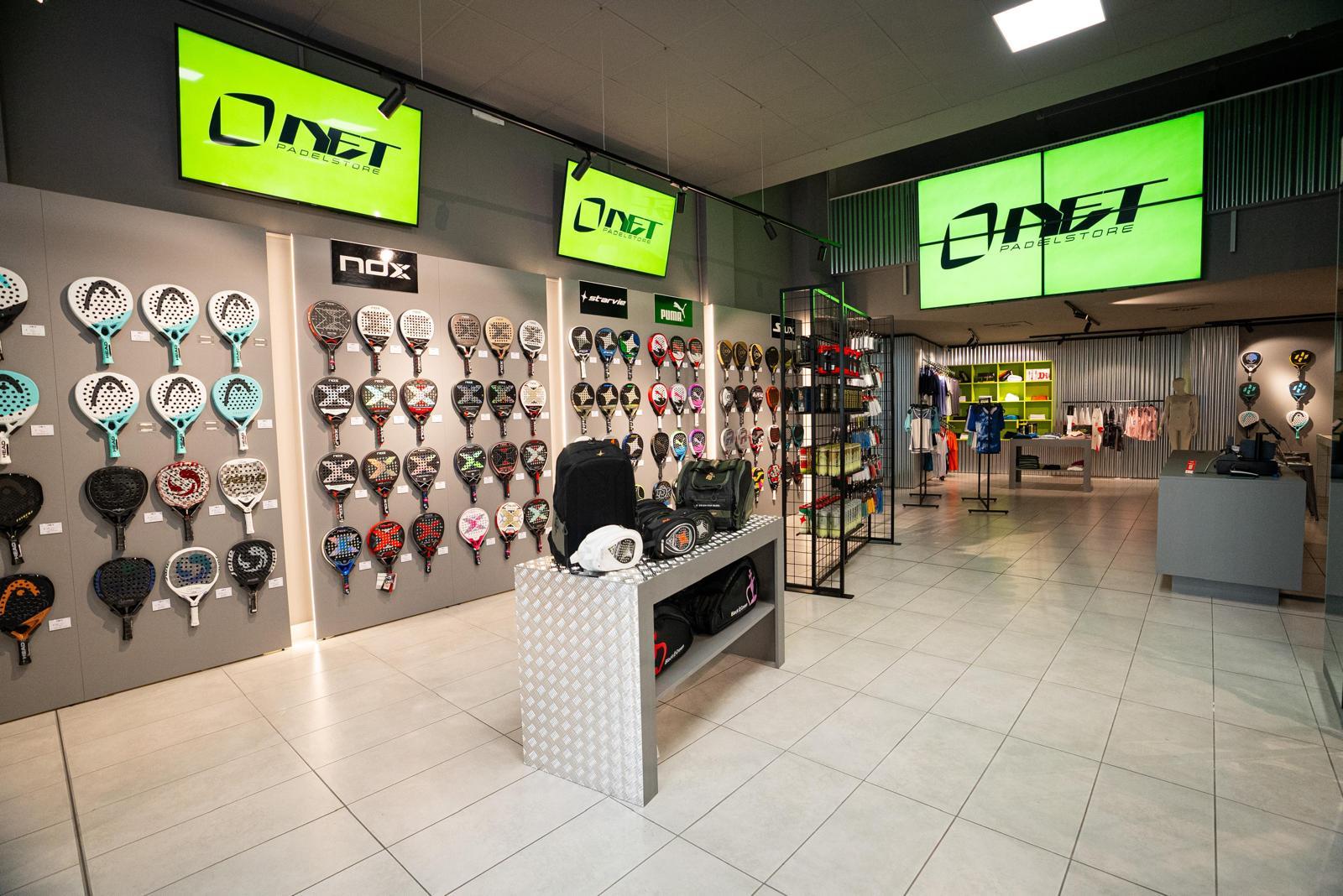 Italy's first largest padel shop NET Padel Store with Sony BRAVIA displays