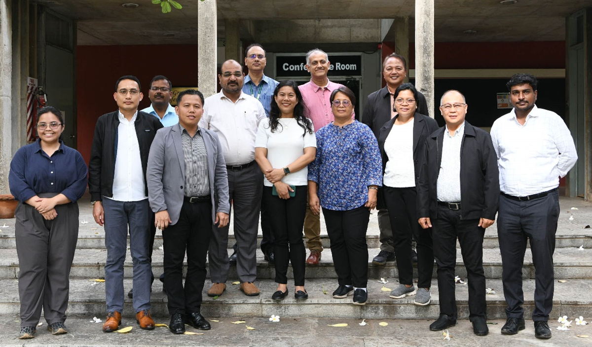 Philippine Agriculture Delegation Visits ICRISAT-led Project Sites in India