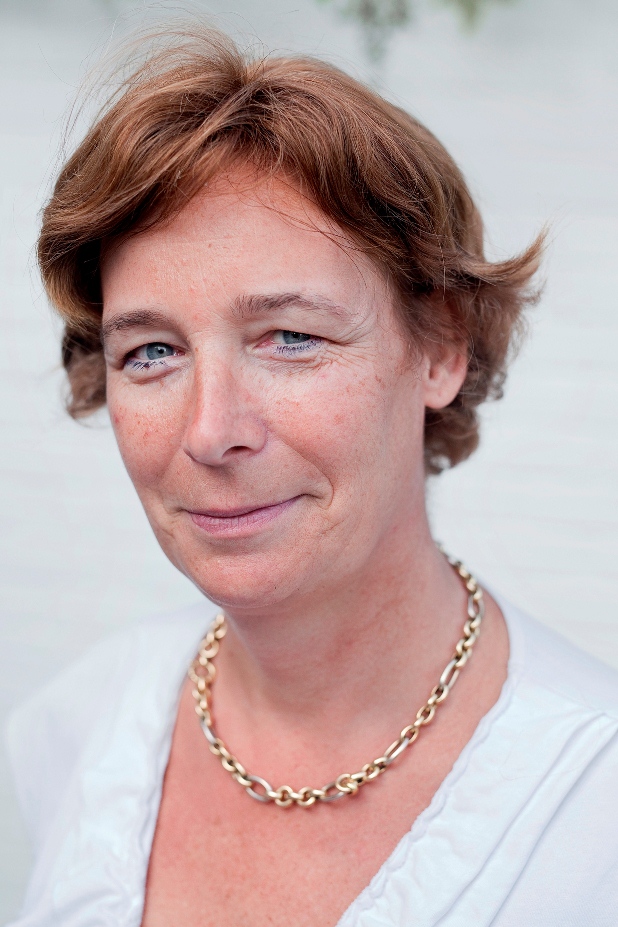 Thomas Vanderveken ontvangt gynaecologe en fertiliteitsdeskundige Petra ...