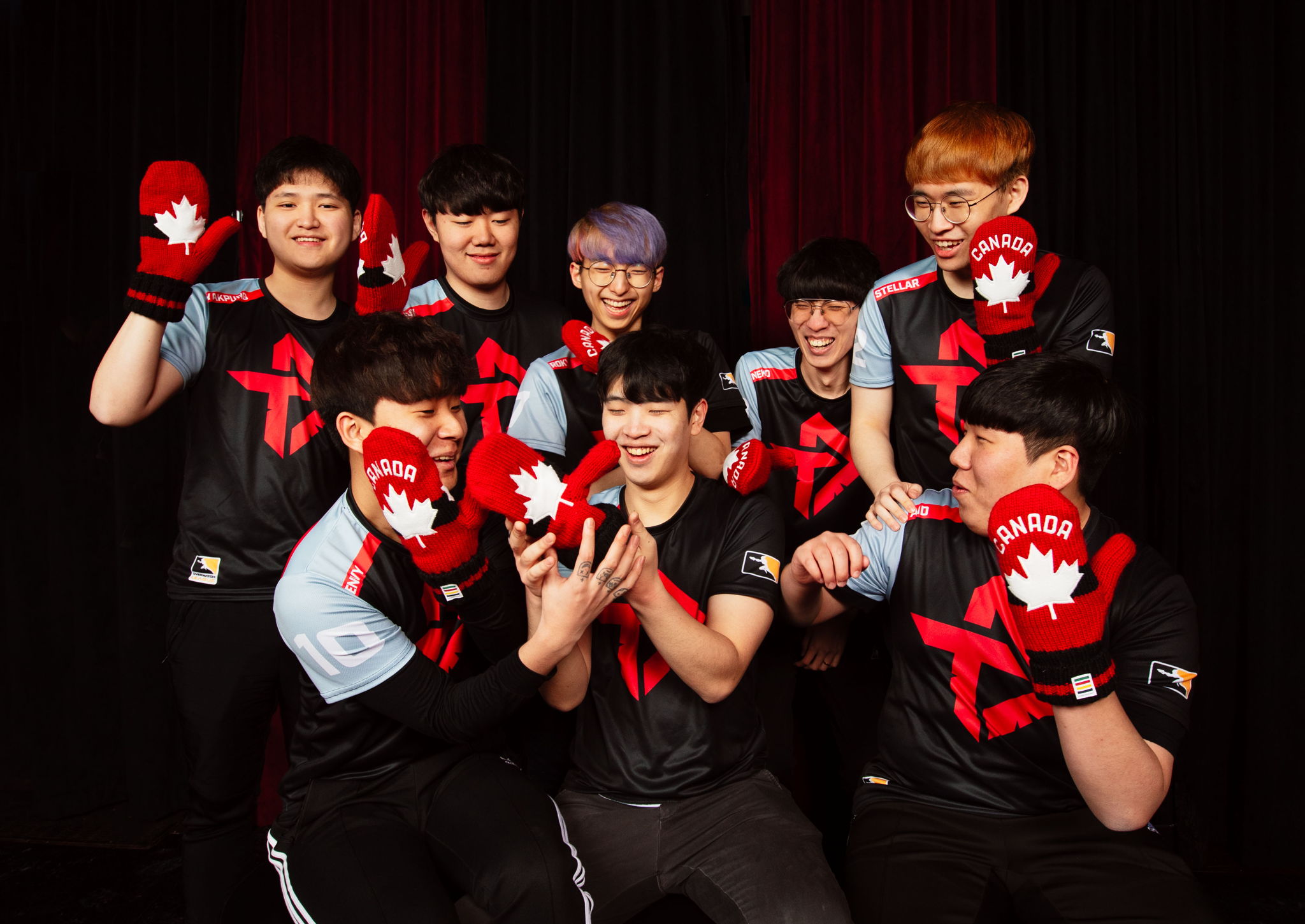 TORONTO DEFIANT FANS MEET THEIR HEROES FOR THE FIRST TIME