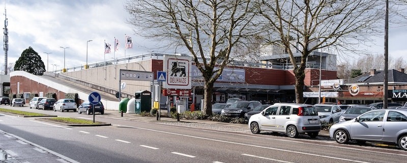 Lokaal jeugdkoor brengt Delhaize Neerpelt in kerstsfeer Lokaal jeugdkoor brengt Delhaize Neerpelt in kerstsfeer