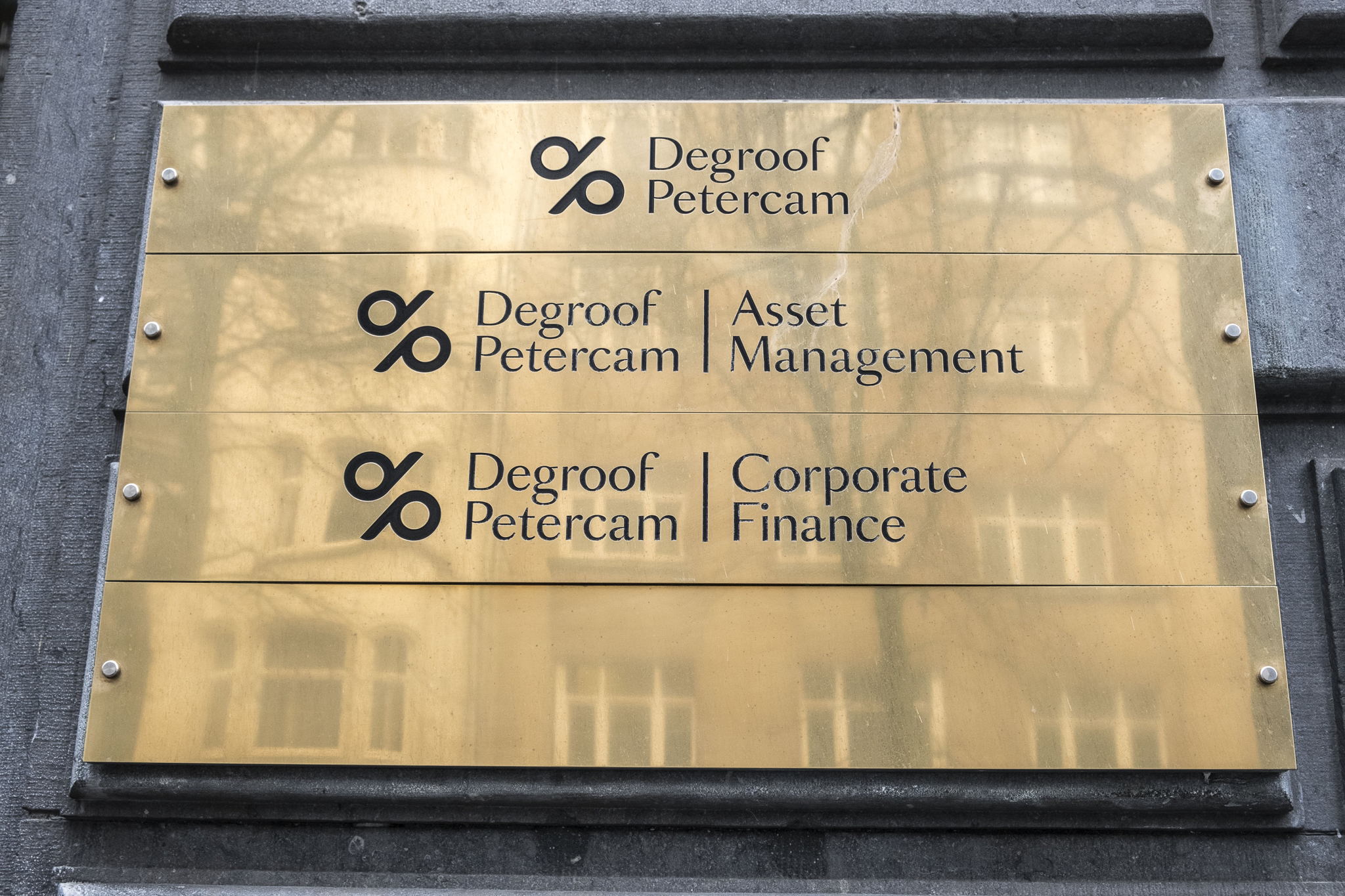 Crédit Agricole takes over Degroof Petercam