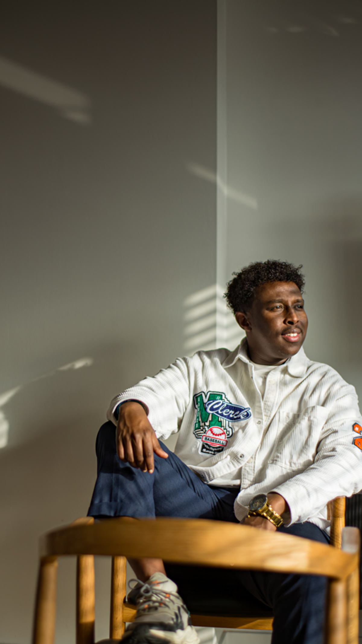 Derde seizoen van Taboe: Philippe Geubels lacht met vluchtelingen ...