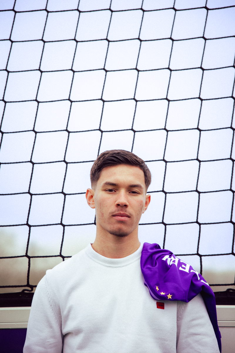 Bienvenue, Enzo Sternal