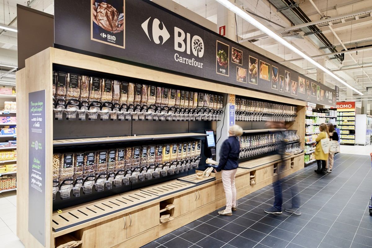 Volledig gerenoveerde Hypermarkt Carrefour Evere biedt een uniek ...