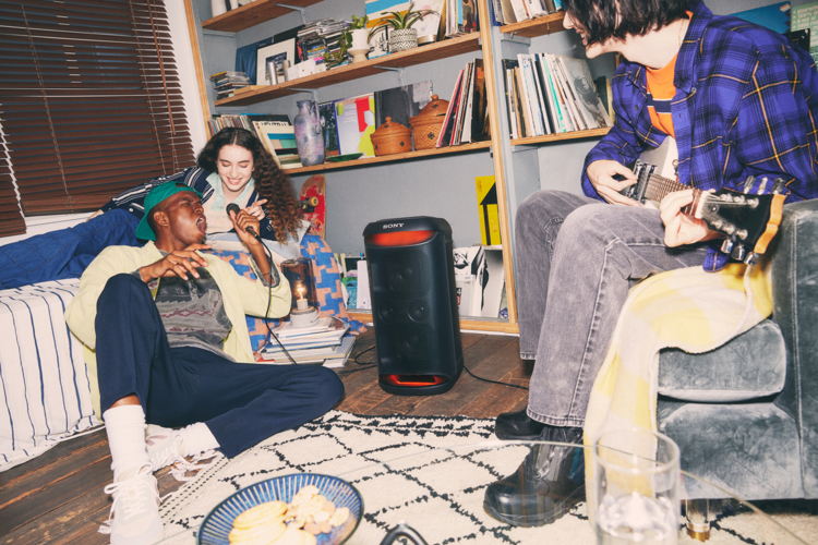 Haz que la fiesta no pare, en cualquier lugar: Sony presenta el nuevo ...