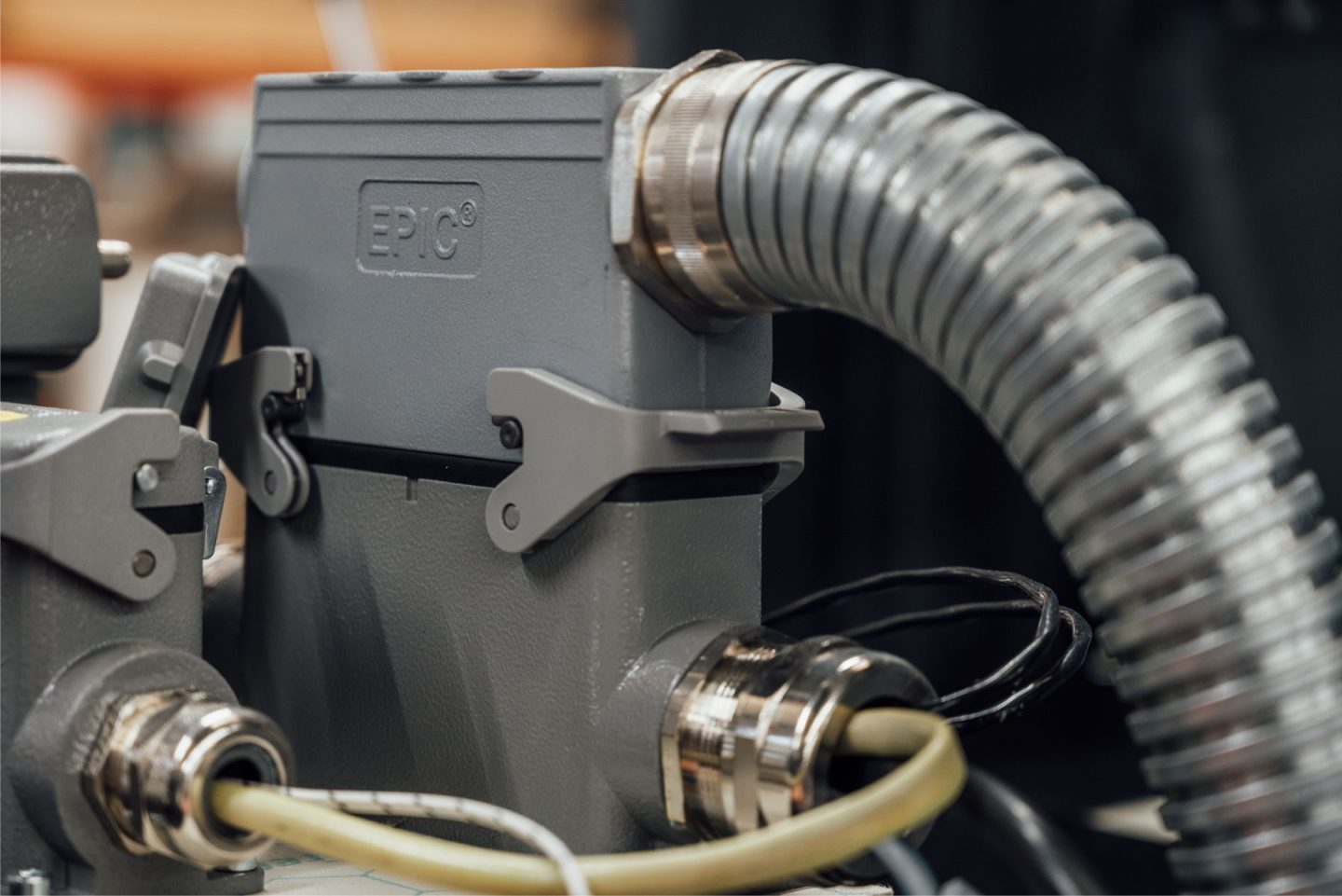 Overall solutions instead of individual components: Cable assemblies ...