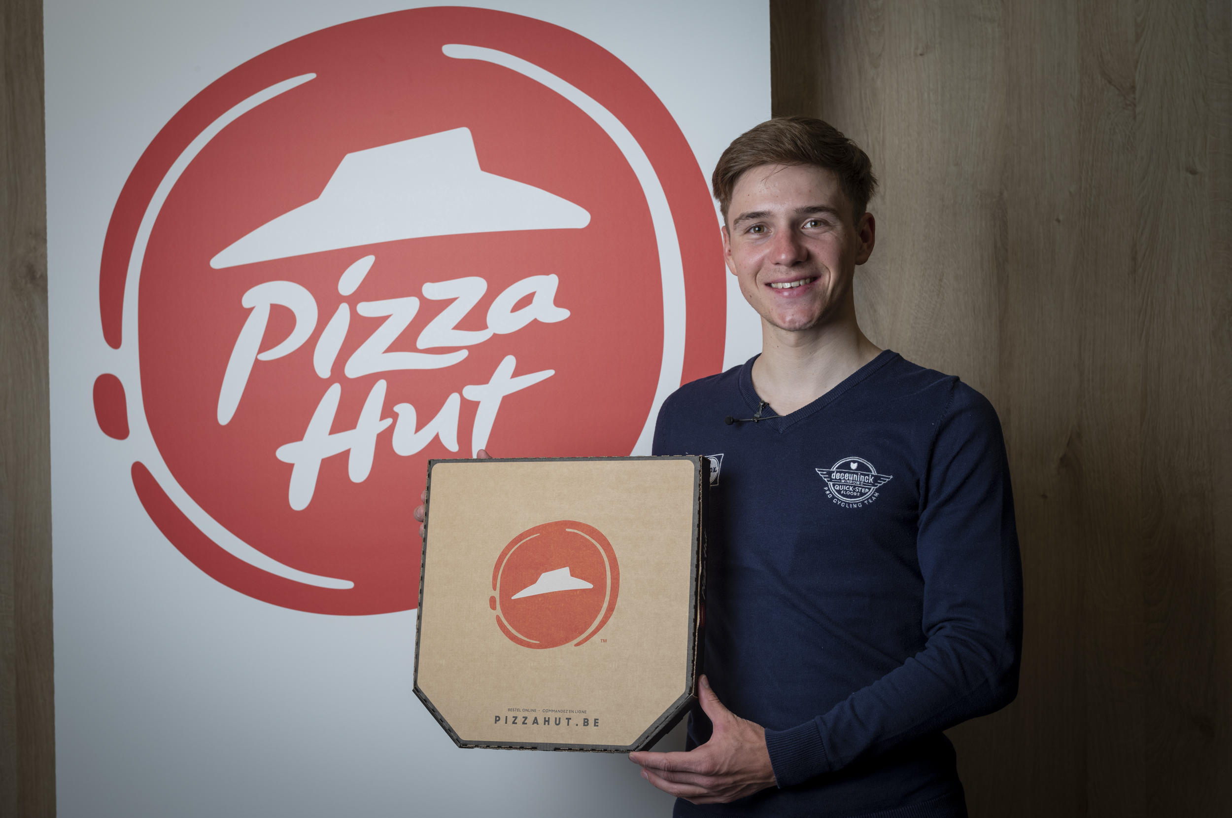 Communiqué de presse : Remco Evenepoel le nouveau visage de Pizza Hut ...