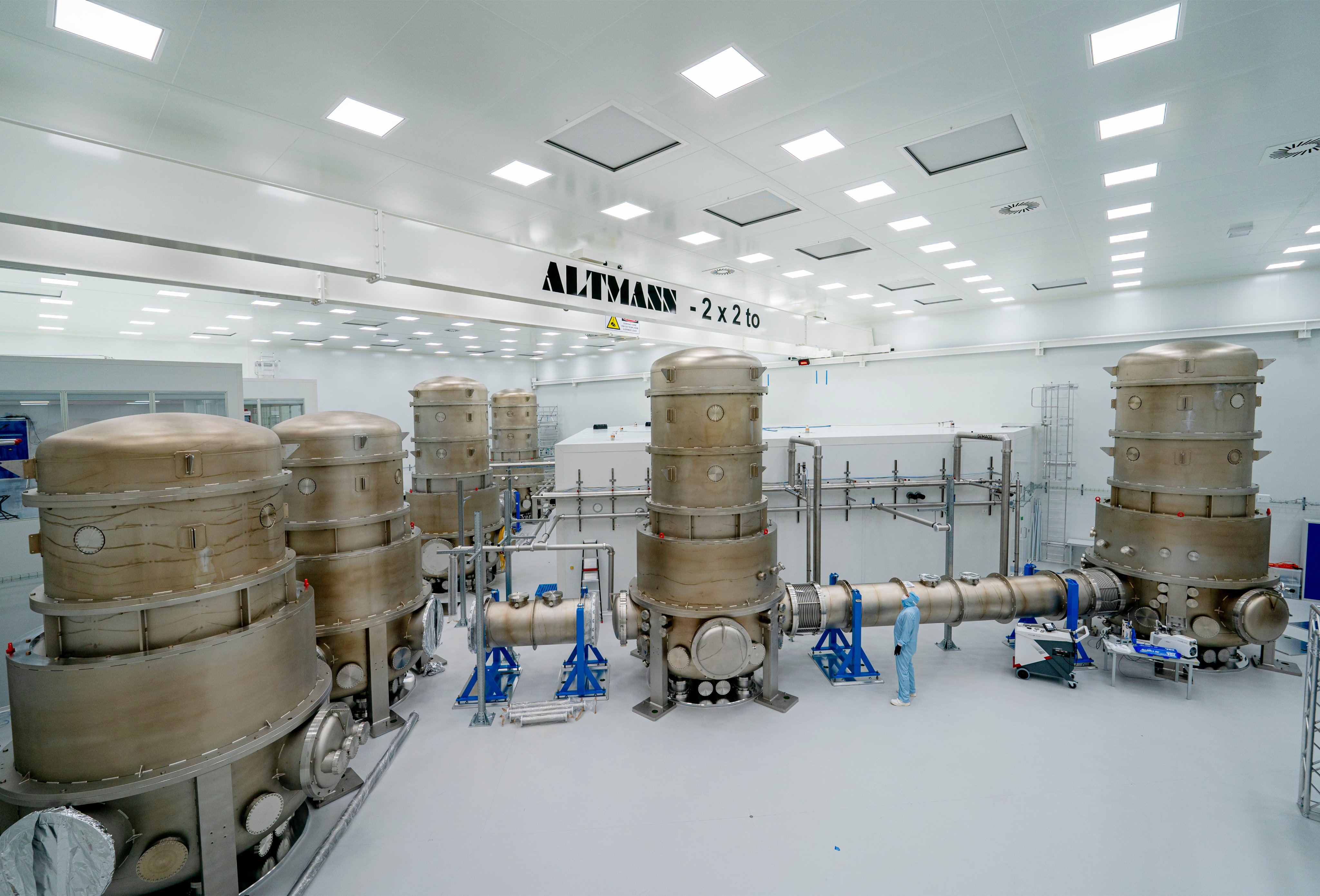 VUB-wetenschappers maken extreem zuivere spiegels voor de Europese ...