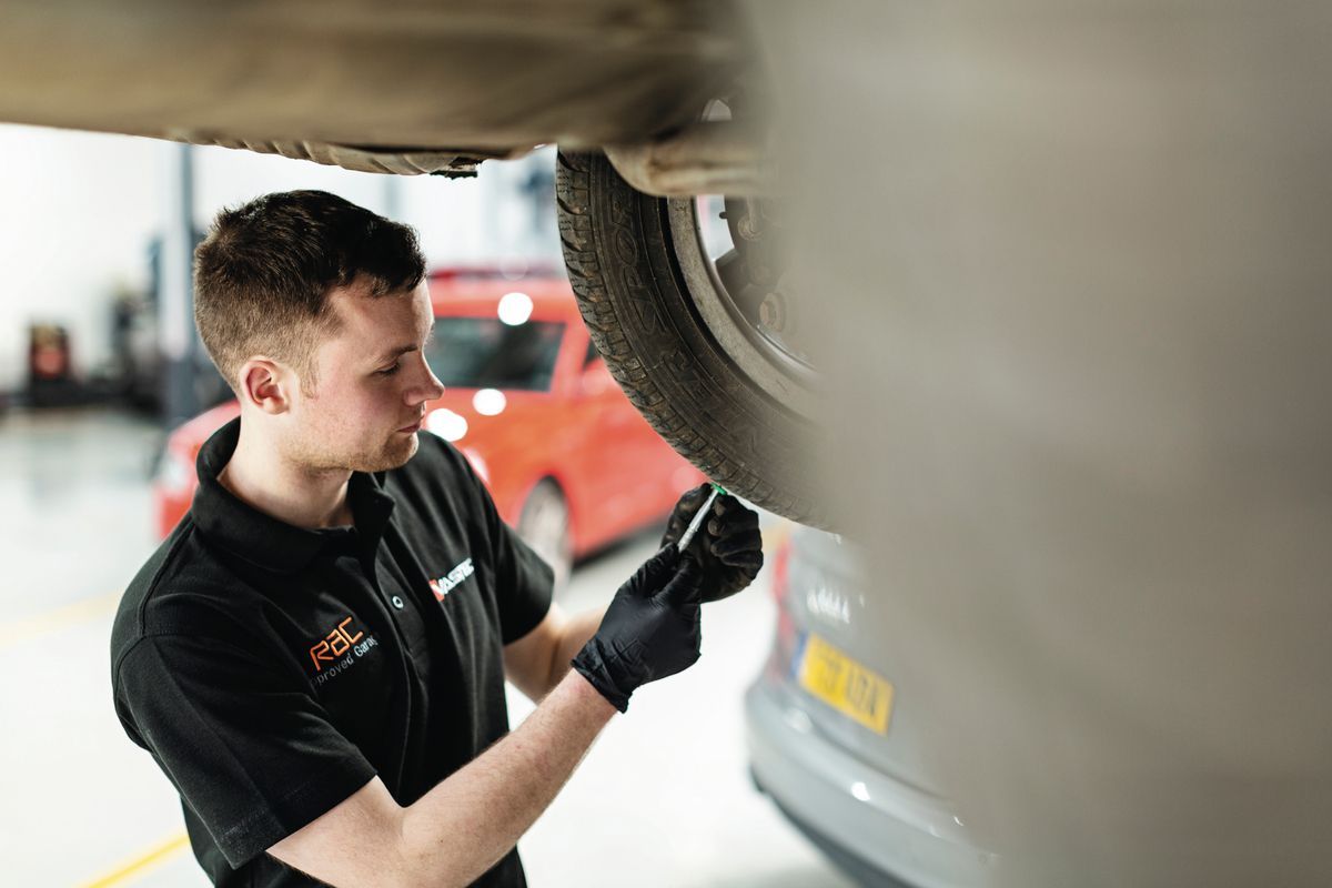 Brakes and tyres overwhelmingly cause most ‘dangerous’ MOT failures