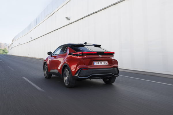6 miljoenste geëlektrificeerde Toyota in Europa benadrukt succes multi ...