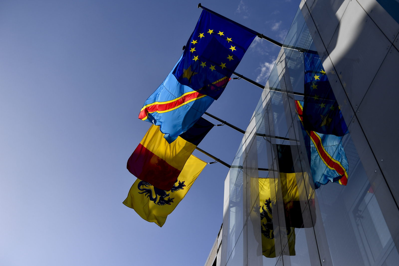 'Recaptioning Congo' shows images from Congo's turbulent history as a ...