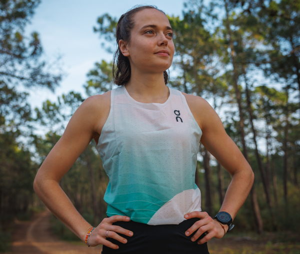 On Signs Reigning French 1500m Champion Agathe Guillemot