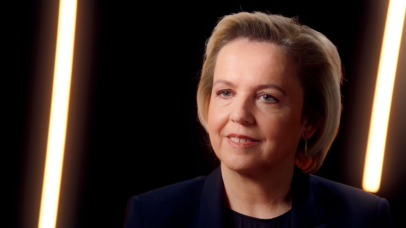 Op de eerste rij tijdens speurwerk, verhoren en huiszoekingen van acht ...