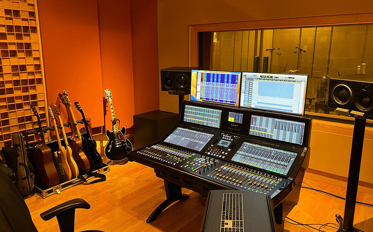 Medical Software Company Epic Acquires SSL System T S500 Console to ...