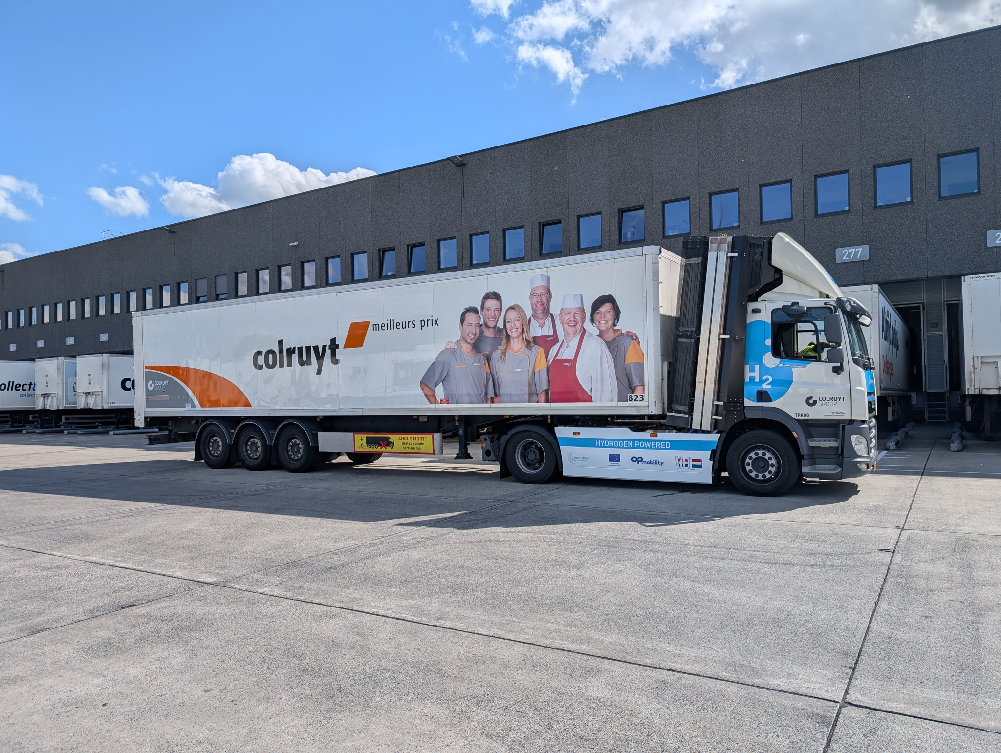 Colruyt Group and VDL strengthen cooperation in H2Haul project with ...
