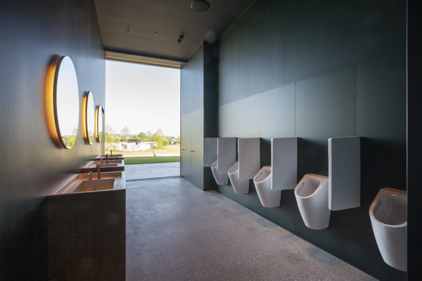 Duravit biedt met zijn efficiënte, stijlvolle en compacte urinoirs de ...